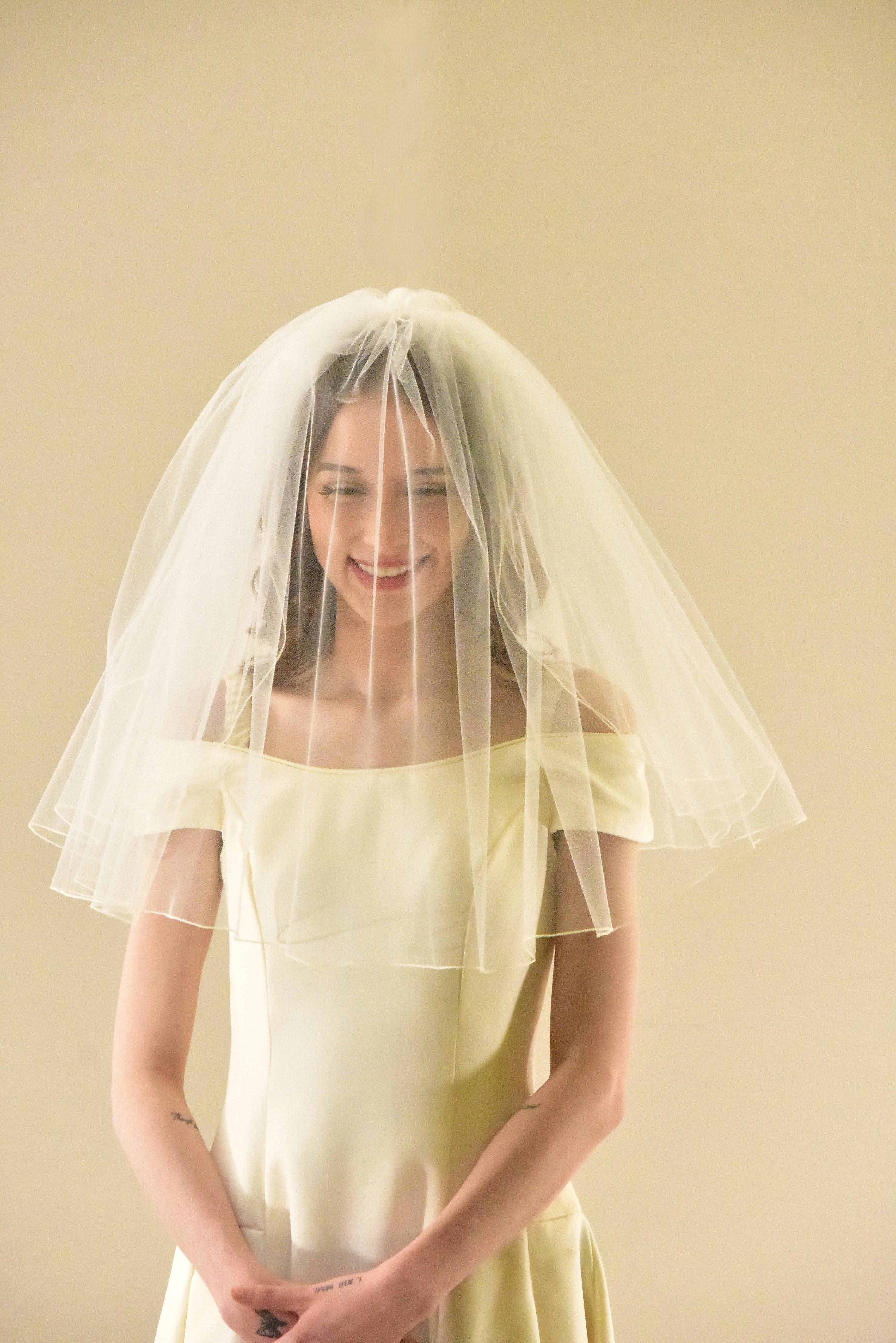 Classic Two Tier Short Wedding Veil | WeddingVeil.com